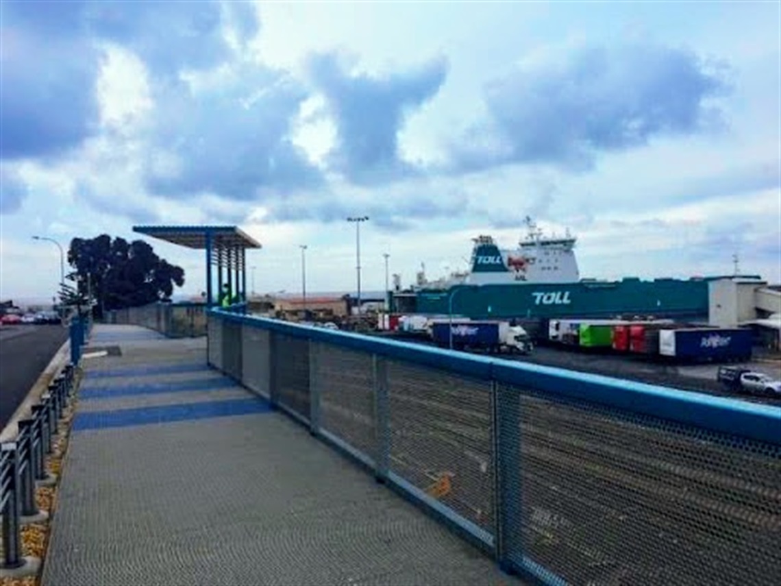 Port Observation Lookout - Marine Terrace coastal pathway Burnie City ...